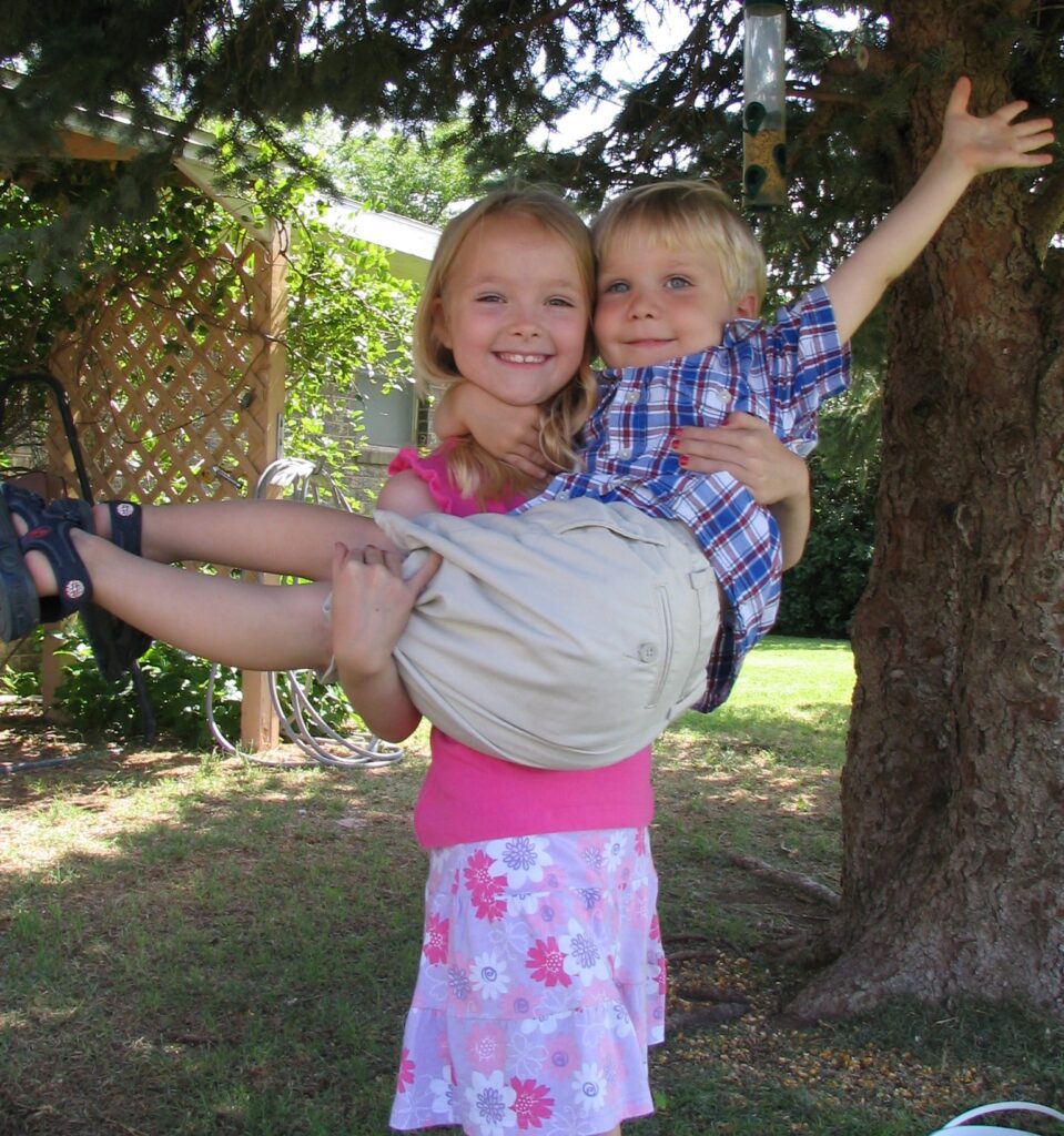 Ultimate Sibling Bond: 15 Ways To Encourage It - Six Star Family Fun
